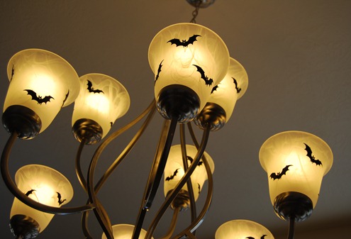 Light Fixture Makeover: Spooky, Quick, & Temporary - Crap I've Made